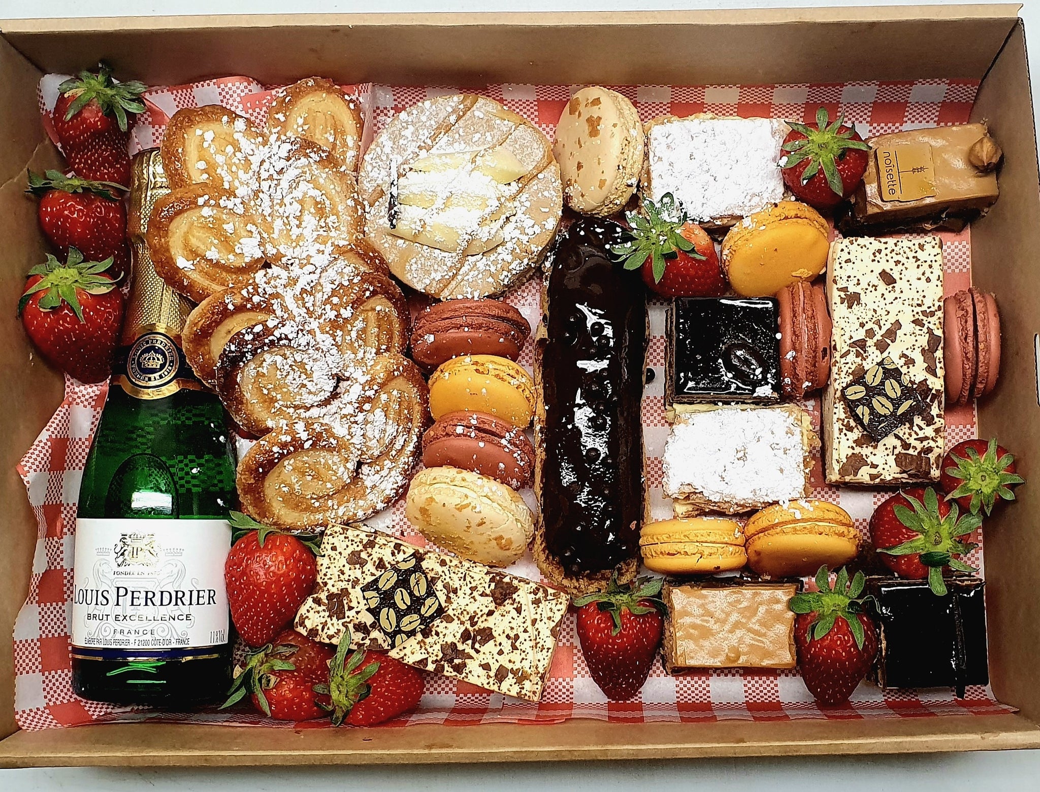 SWEET TOOTH BOX – LaParisienneAU